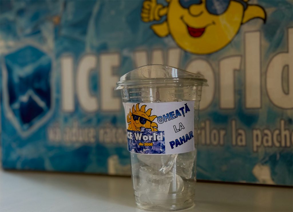 Gheata la Pahar - IceWorld - Afla Pretul unui Pahar cu Gheata de Vanzare